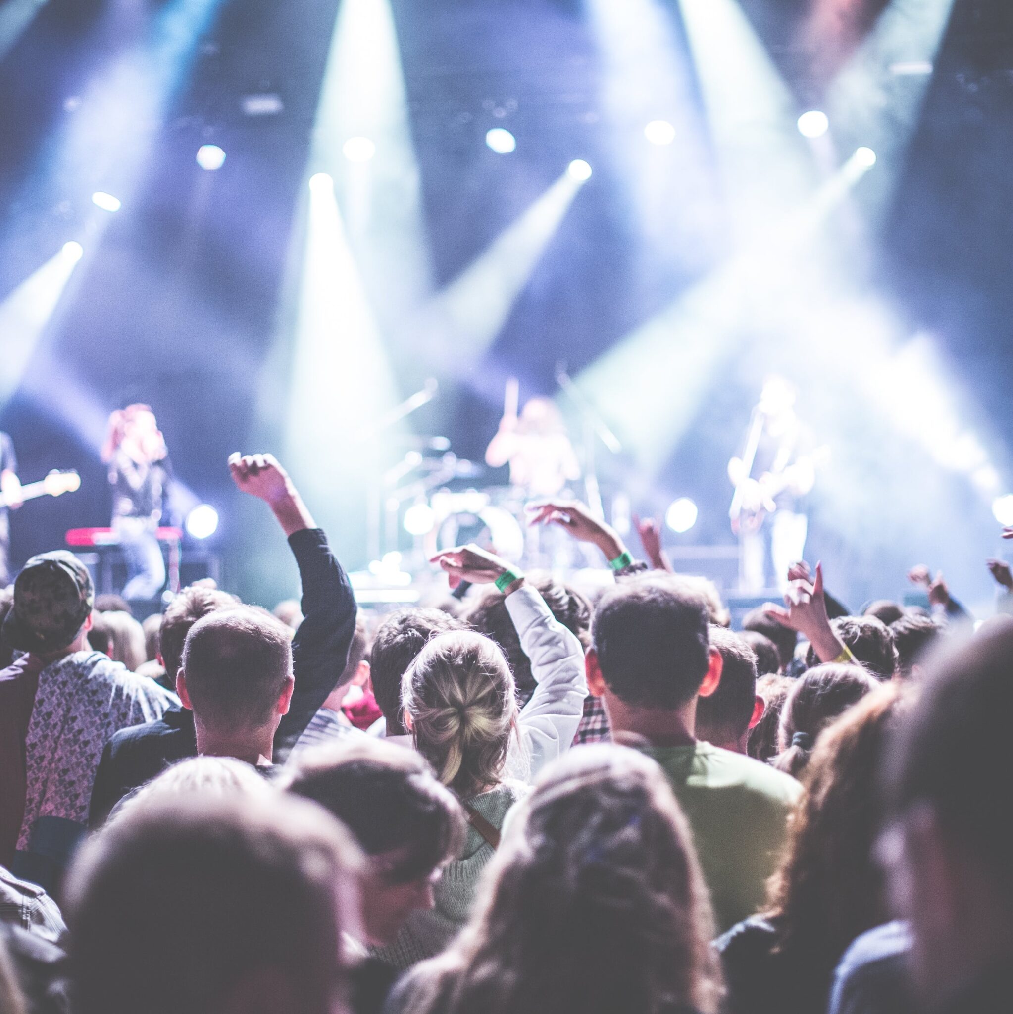 Luxury Portable Toilets & Showers to Hire | GigLoo